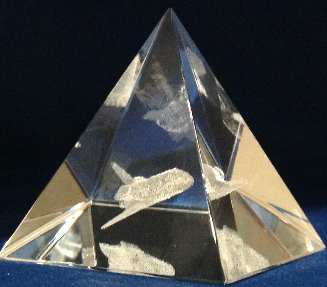 3D Laser Etched Crystal Glass Space Shuttle Pyramid 2 ¼” x 2" Gift Box ...