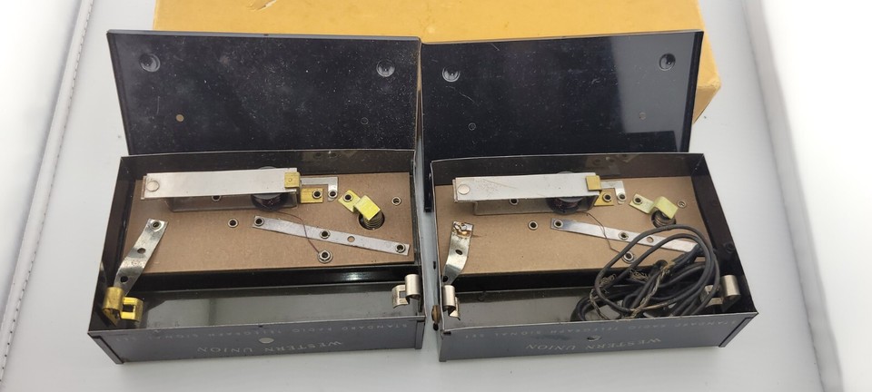 1930's Western Union Standard Radio Telegraph Signal Set Litho Tin Toy ...