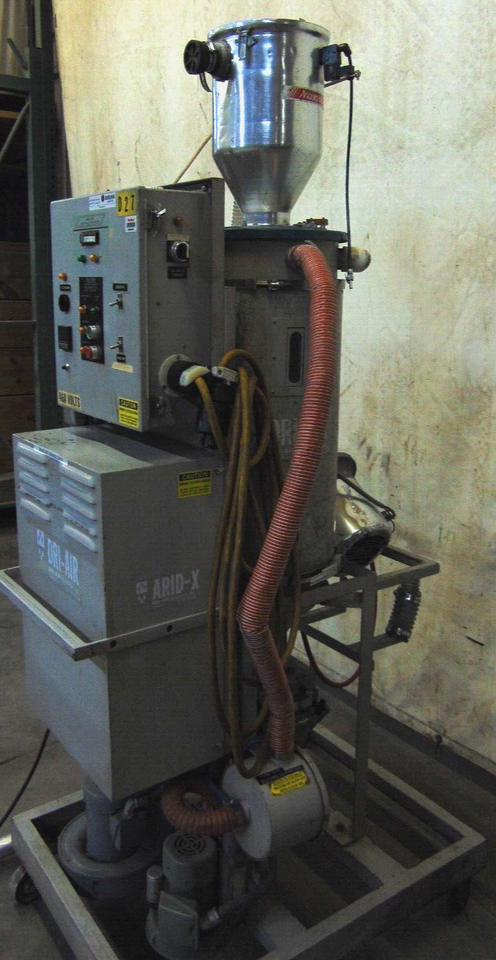 DRI- AIR ARID-15 DRYER W/INSULATED HOPPER W/DRI-AIR MOISTURE MONITOR ...