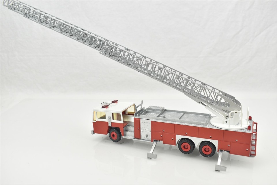 Conrad Aerial Ladder Fire Truck Emergency One 5504 Scale 1:50 West ...