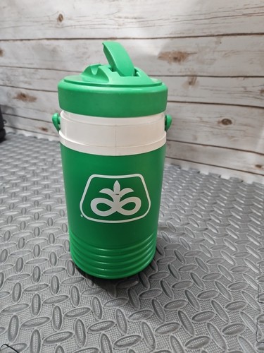 Pioneer Seed Corn Green Igloo Jug 1/2 Gallon Vintage | eBay