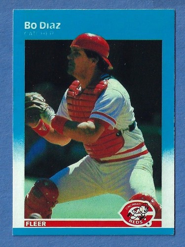 FACTORY PRINT ERROR CATCHER 1987 FLEER BASEBALL CARD #200 BO DIAZ REDS ...