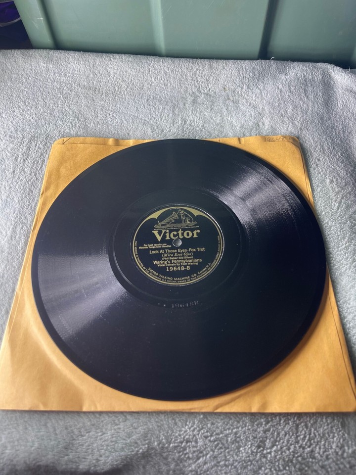 VICTOR Record 78 rpm 19648 COLLEGIATE / LOOK AT THOSE EYES | eBay