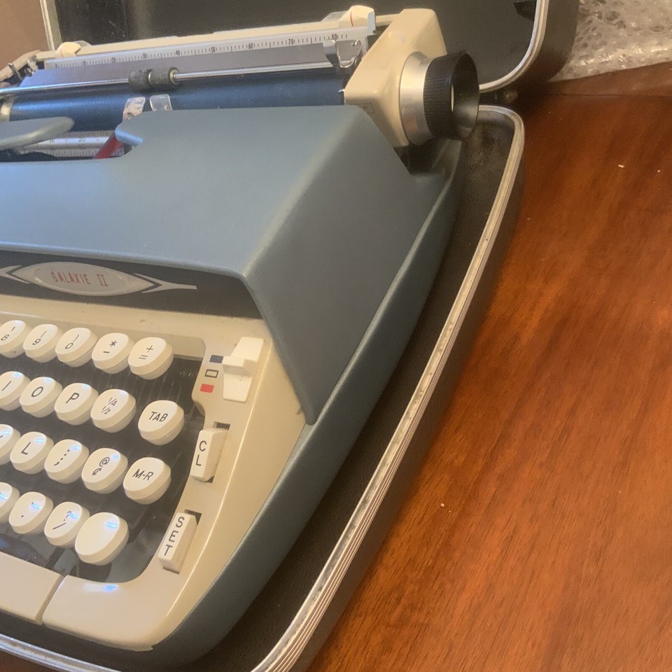 SCM Smith Corona Typewriter Galaxie II w/black hard case Vtg working | eBay
