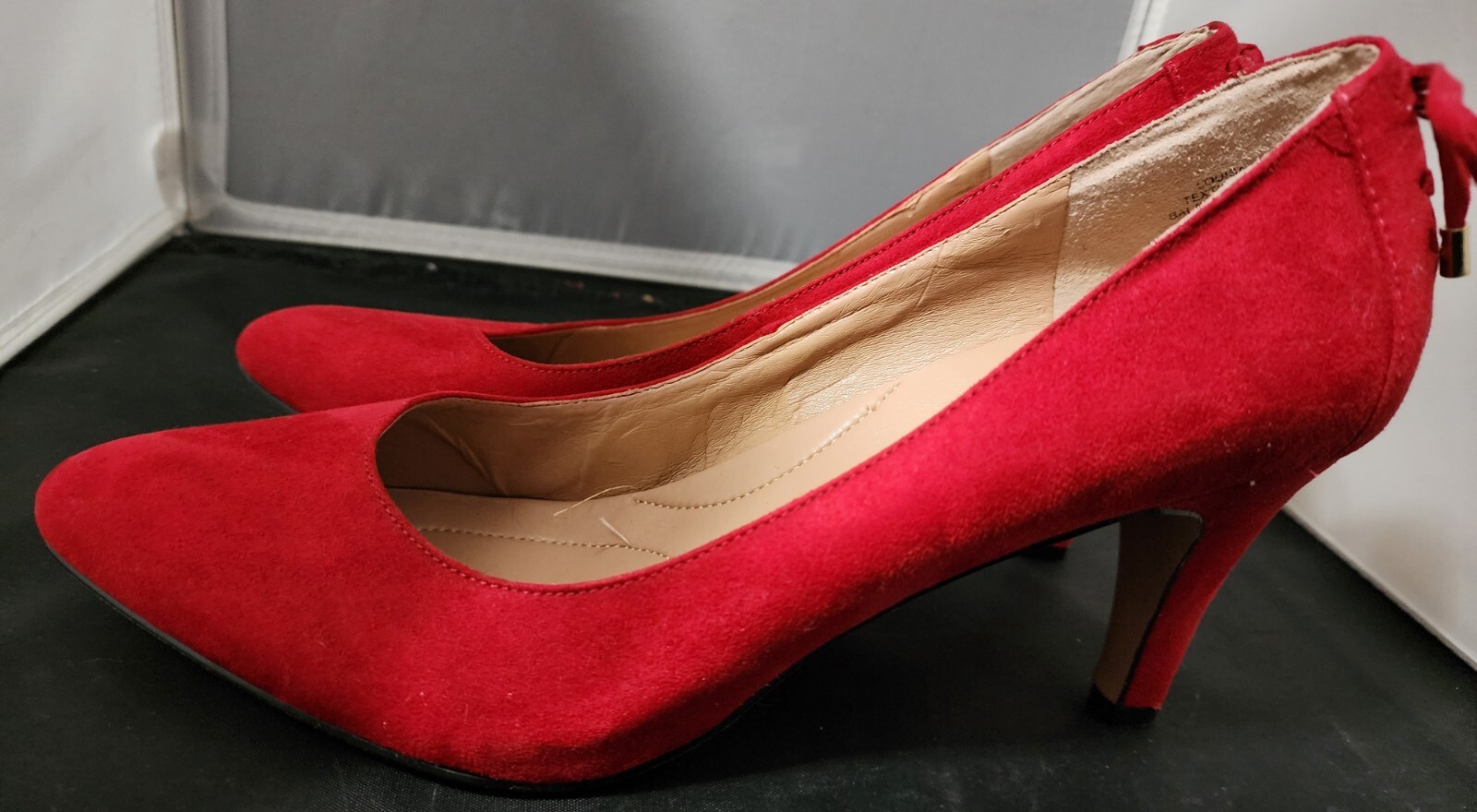Coach & Four Louisa Red Suede Pumps Size 9 - Gem