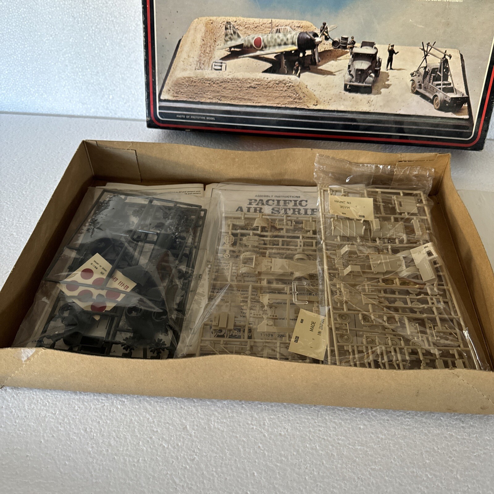 MINICRAFT / HASEGAWA1/72 : WORLD WAR II ACTION VIGNETTE DIORAMA ...