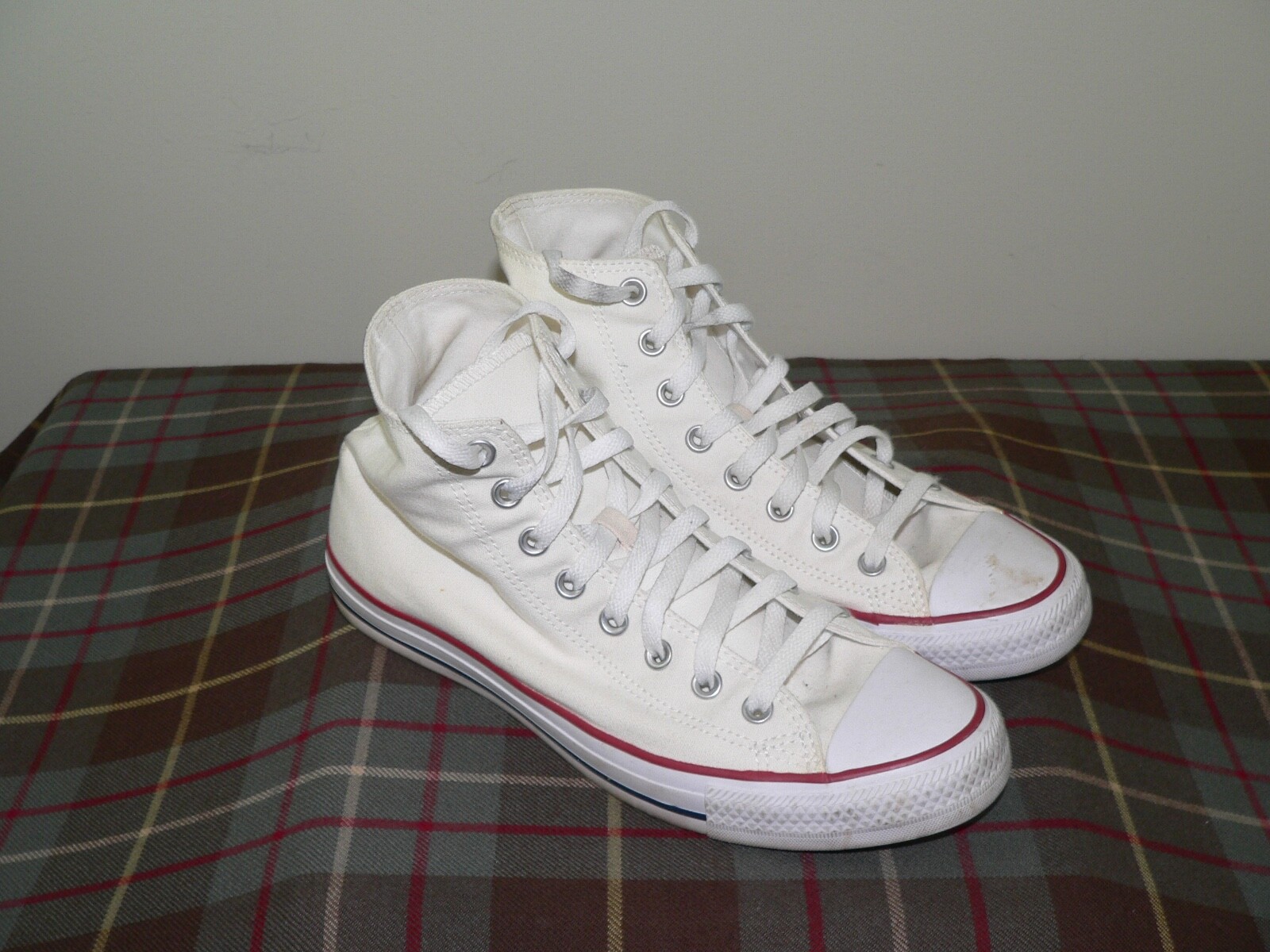 Converse Chuck Taylor Classic White High-Top All Star… - Gem