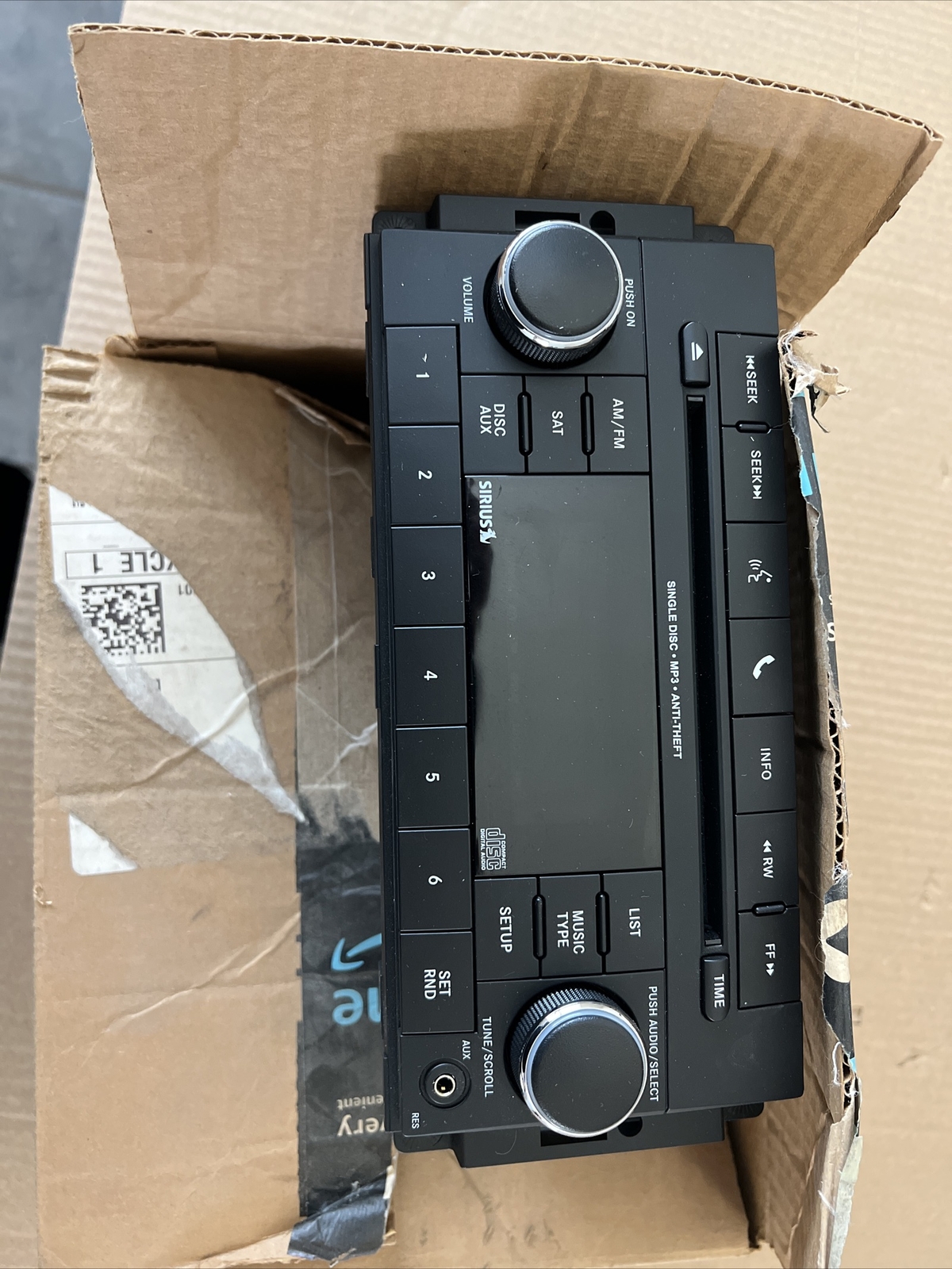 Radio Control Unit-AM/FM 6-Disc CD/DVD Player(REQ) JEEP OEM ACCESSORIES ...