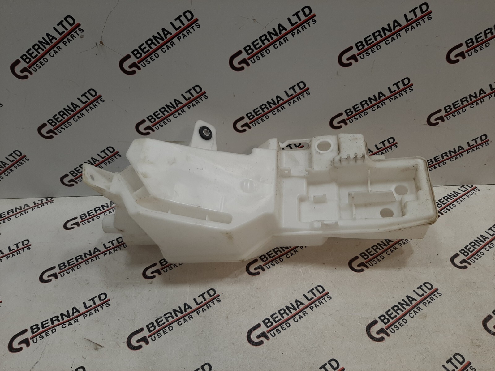 2017 Volvo S90 Windscreen Washer Fluid Tank Bottle 31662428 for sale ...