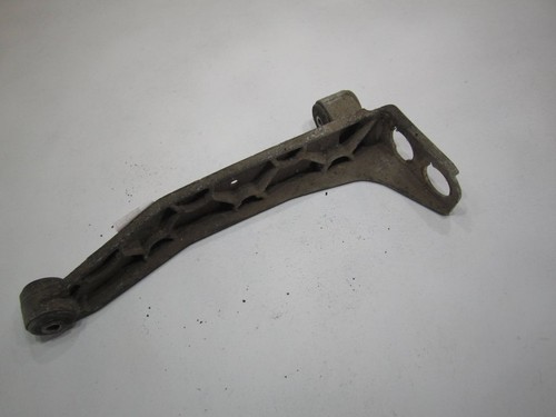 Volkswagen Polo III 6N 6N2 6NF 1997 Petrol 0kW Engine mounting bracket ...