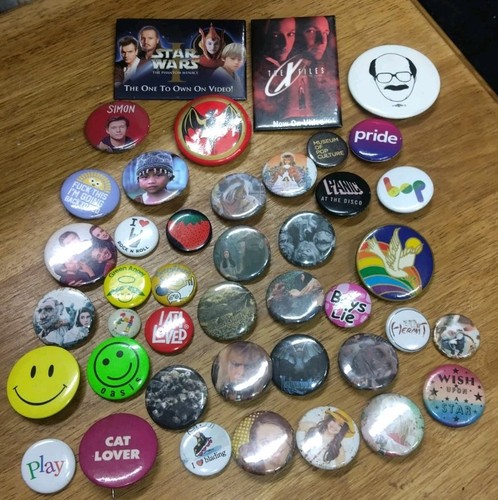 Vintage Lot Of Pop Culture Pin Back Buttons Badges Music Bowie ...