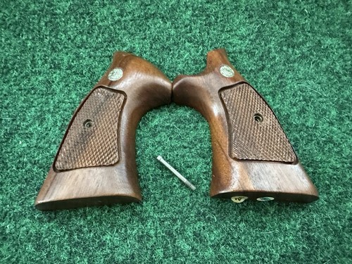 Factory Smith & Wesson Target Grips For K Frame Square Butt Models. | eBay