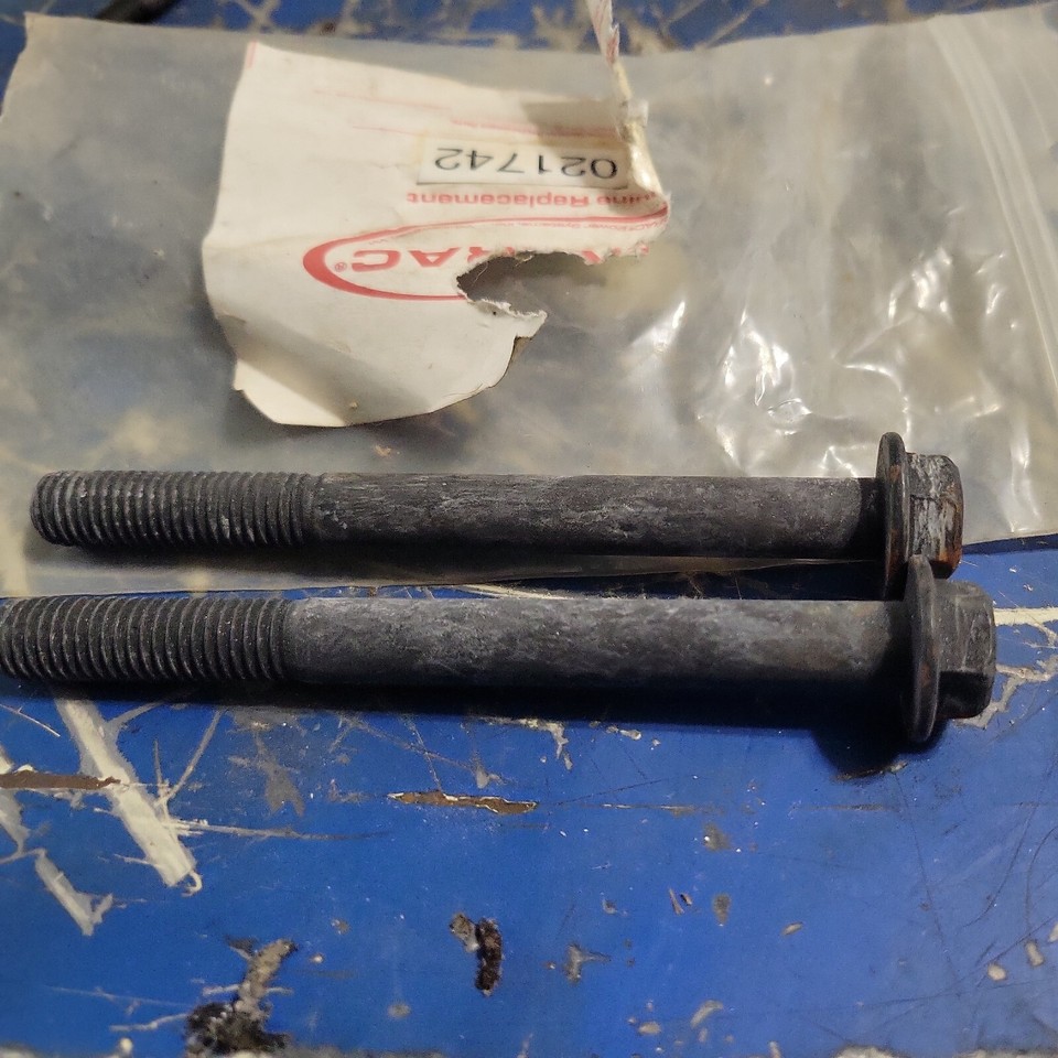 GENERAC HEAD BOLT KIT G021742 2 bolts | eBay