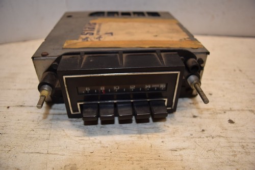 Vintage 1970’s Delco GM Chevy AM Radio, Push Button, 7314208 Original ...
