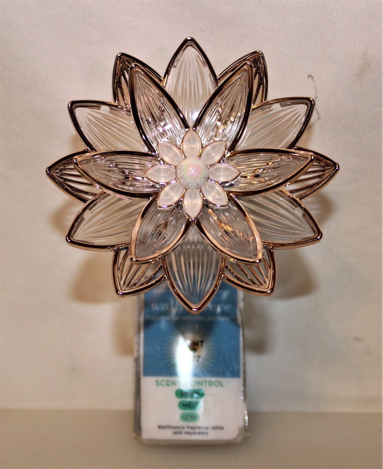 BBW Wallflowers Fragrance Night Light Plug In Diffuser - Open Lotus | eBay