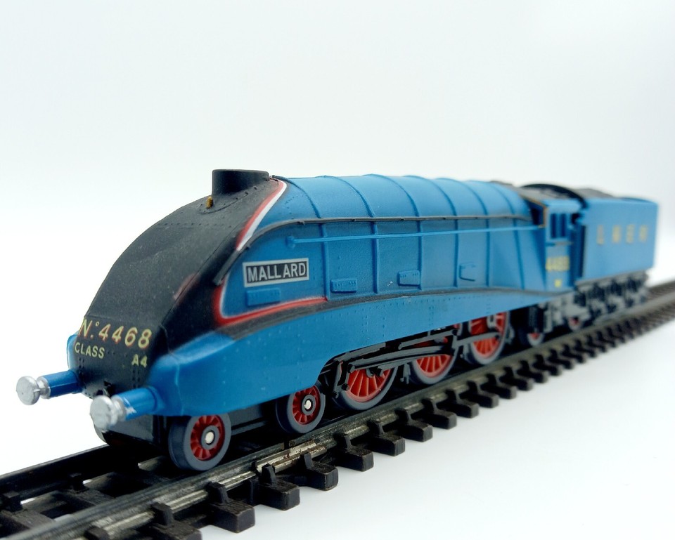 OO Gauge Scale LNER Mallard Steam Locomotive Train Model Railway | eBay