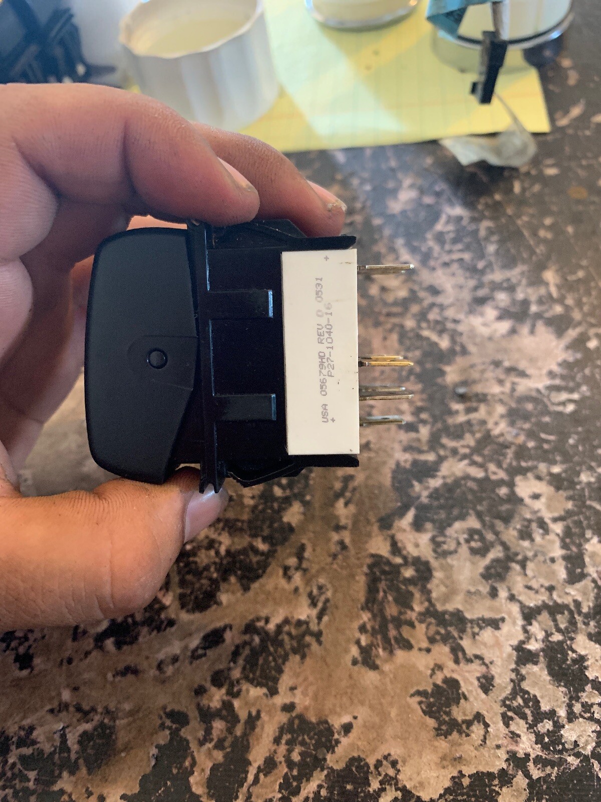 OEM KENWORTH ENGINE BRAKE SWITCH | OEM# P27-1040-16 | eBay UK