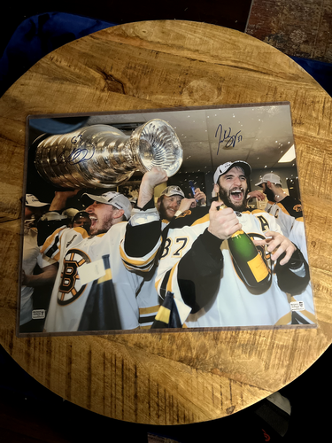 Bruins Patrice Bergeron & Brad Marchand Signed 16X20 Cup Celebration ...
