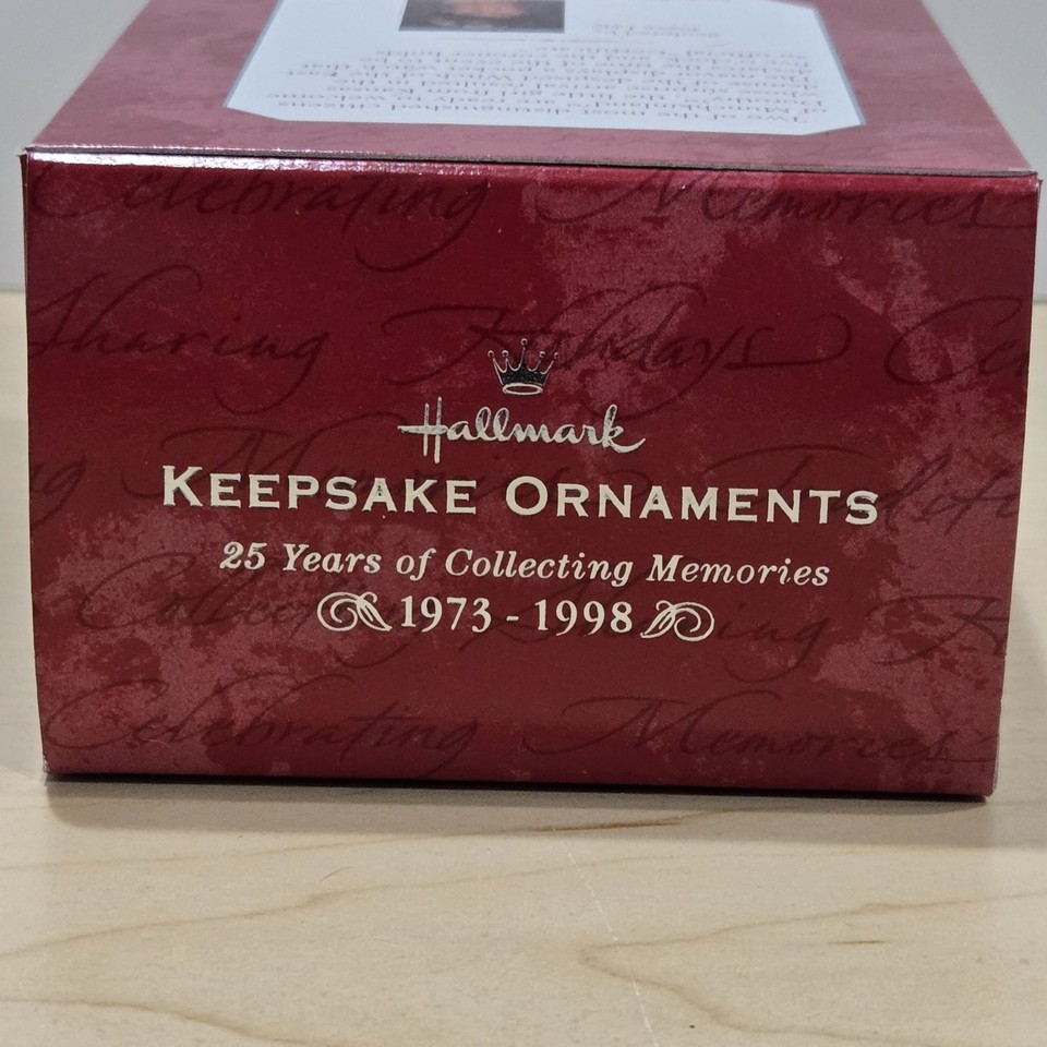 Hallmark Keepsake Wizard Of Oz Munchkin Land Mayor & Coroner VTG 98 ...