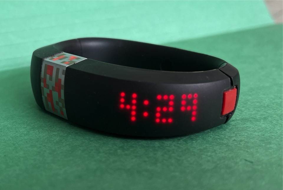 Gampad + Minecraft Size S Wearable Wrist Band MC0802S | eBay