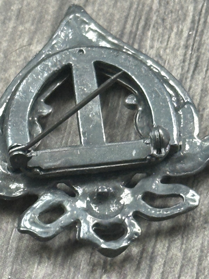 Heart w/ roses and ribbons Shaped Silver/pewter toned Picture Frame ...