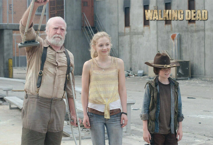 Beth And Carl Walking Dead