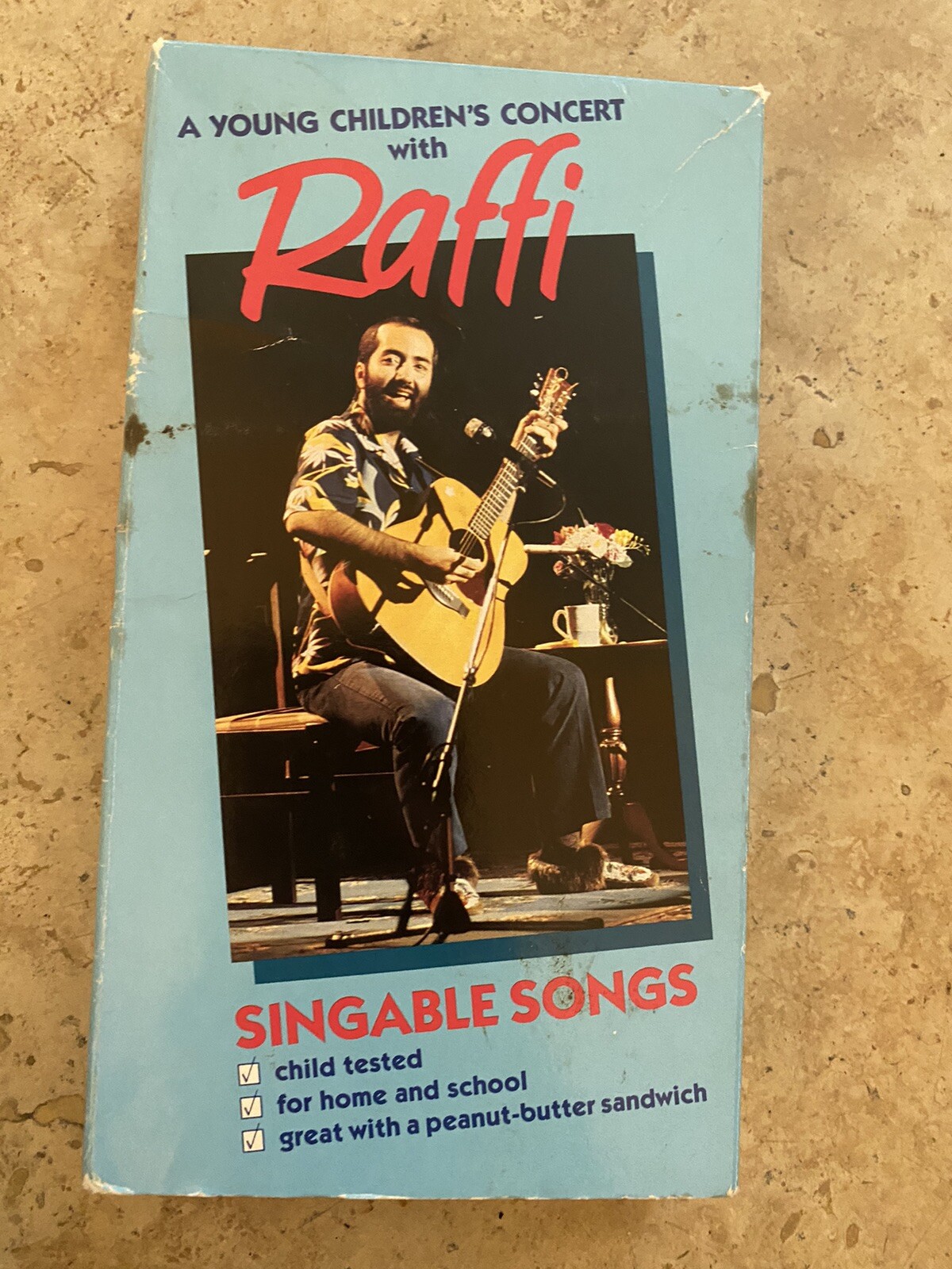 Young Children's Concert: Singable Songs by Raffi (VHS, Nov-1993, MCA ...