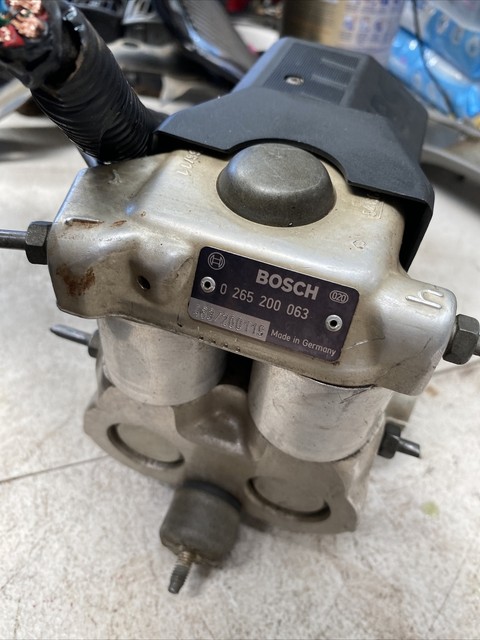 VR VS Commodore ABS Brake Module SRS Holden V6 & V8 for sale online | eBay