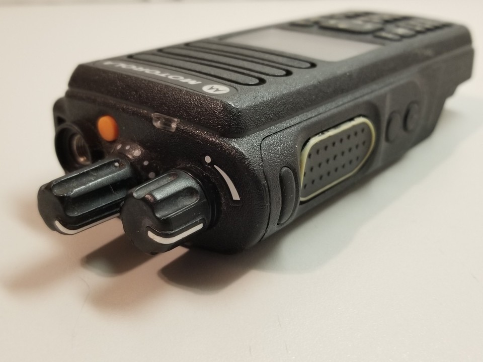 Motorola XPR7580e Two Way Radio For PARTS ONLY Read Description Will ...