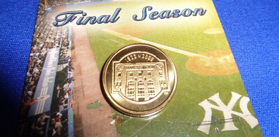 solid bronze medallion by Highland Mint re 2008 final season of Yankee ...
