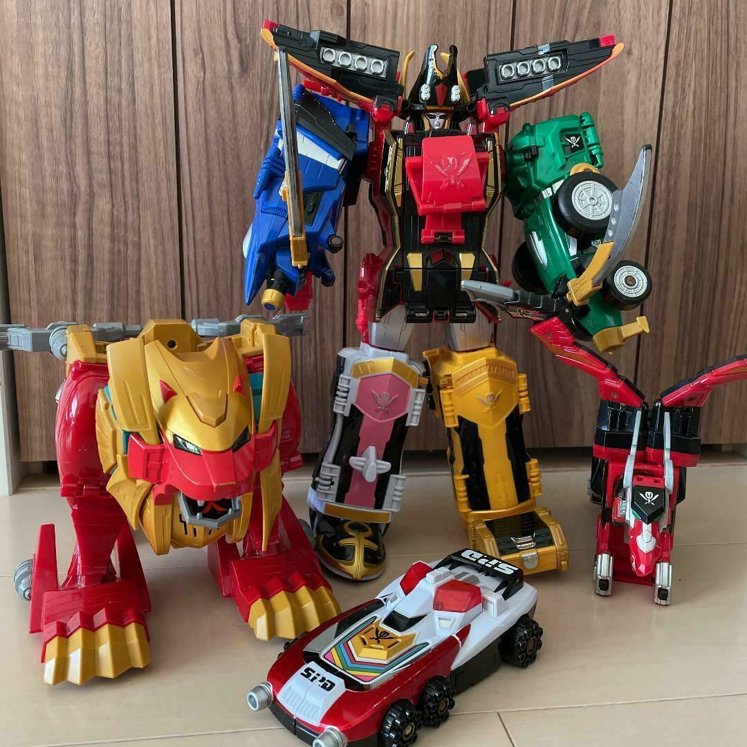 Power Rangers Megaforce Megazord Dragao