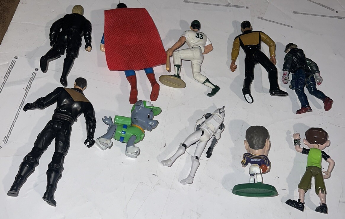 Action Figures Lot of 10 Random WWE Star Wars Kenner Hasbro Mattel ...