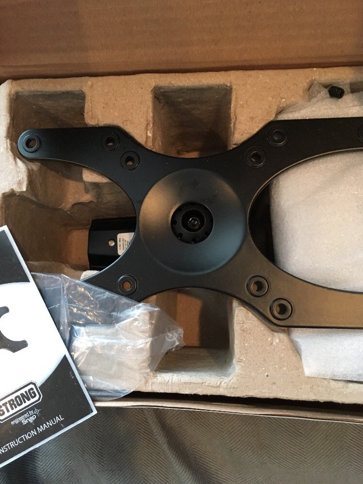 STRONG Universal Tilt Mount SM-Tilt-S for small displays (new in opened ...