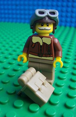 Lego Flying Ace minifig Aeroplane Pilot Town City 8803 Minifigures ...