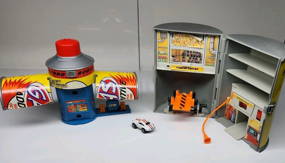 1989 Galoob Micro Machines Motor Oil Can & Gas Additive Cans Playsets ...
