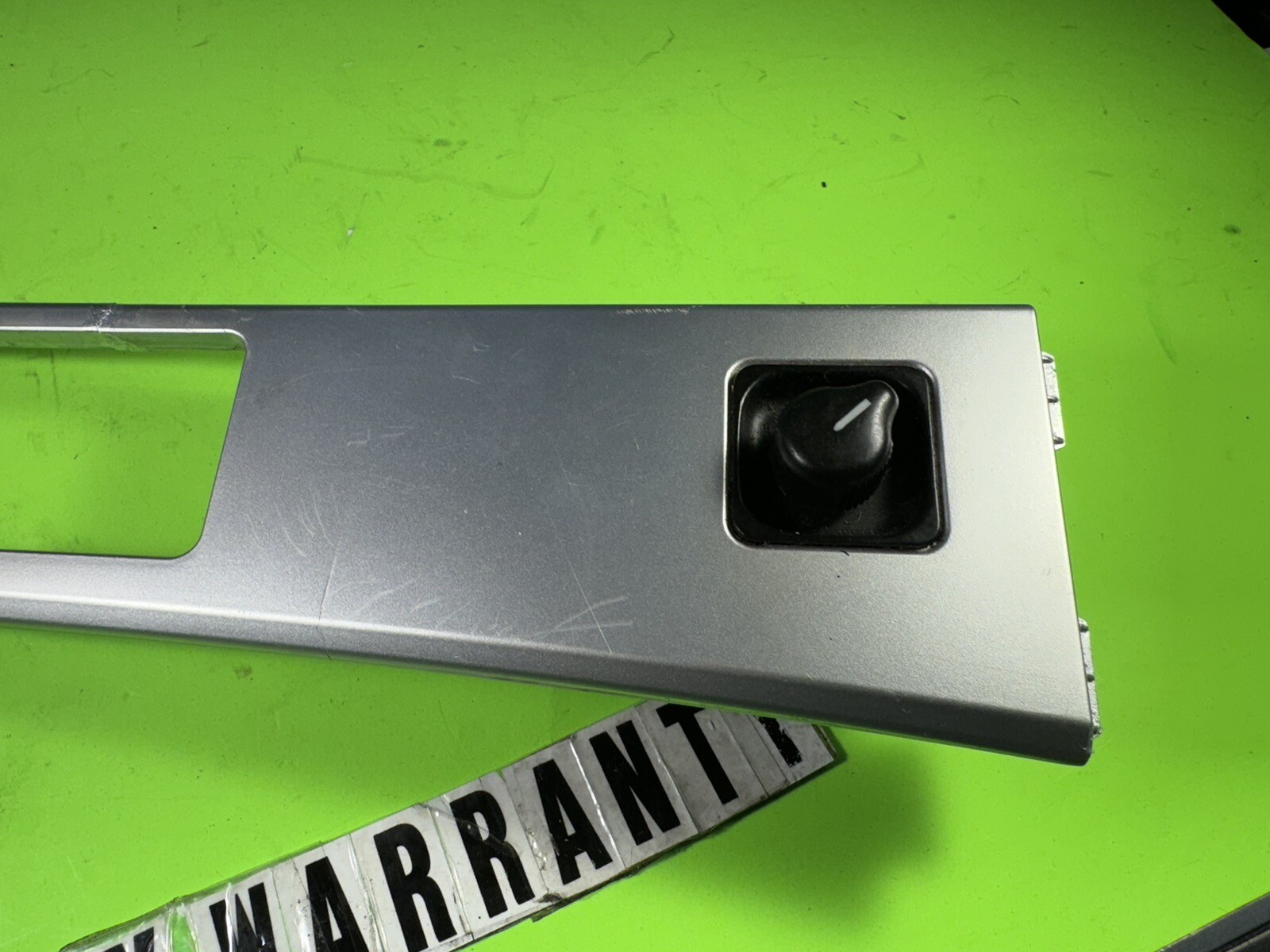 2004-2008 CHRYSLER CROSSFIRE COUPE CENTER CONSOLE TRIM MIRROR SWITCH ...