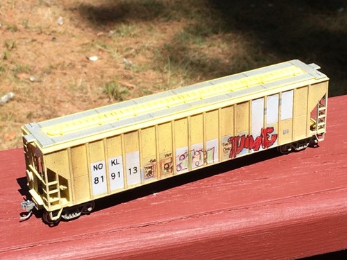 Roundhouse NOKL ex-CNW FMC 4700 Covered Hopper Weathered | eBay