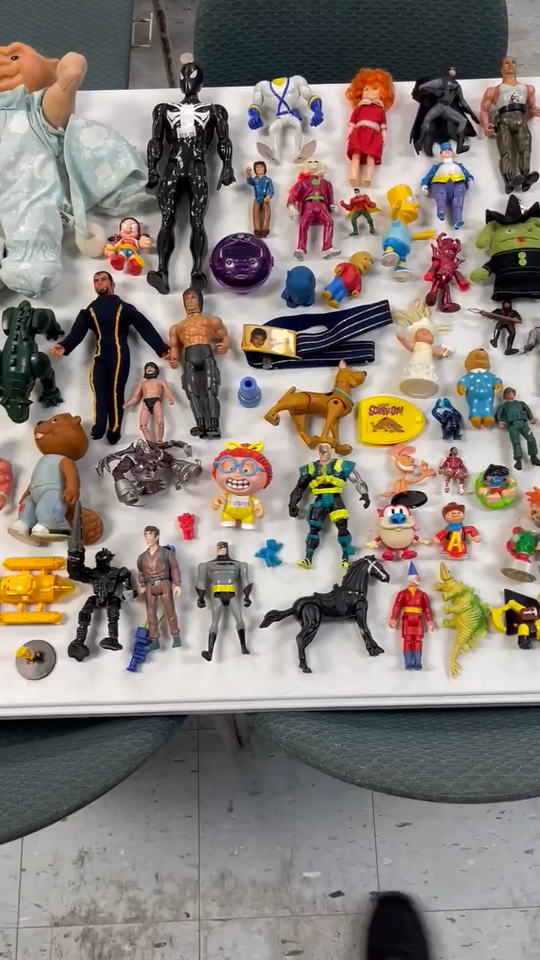 Mixed Toy Lot HUGE 91 Toys - Marvel - DC - Disney - GPK - Great ...