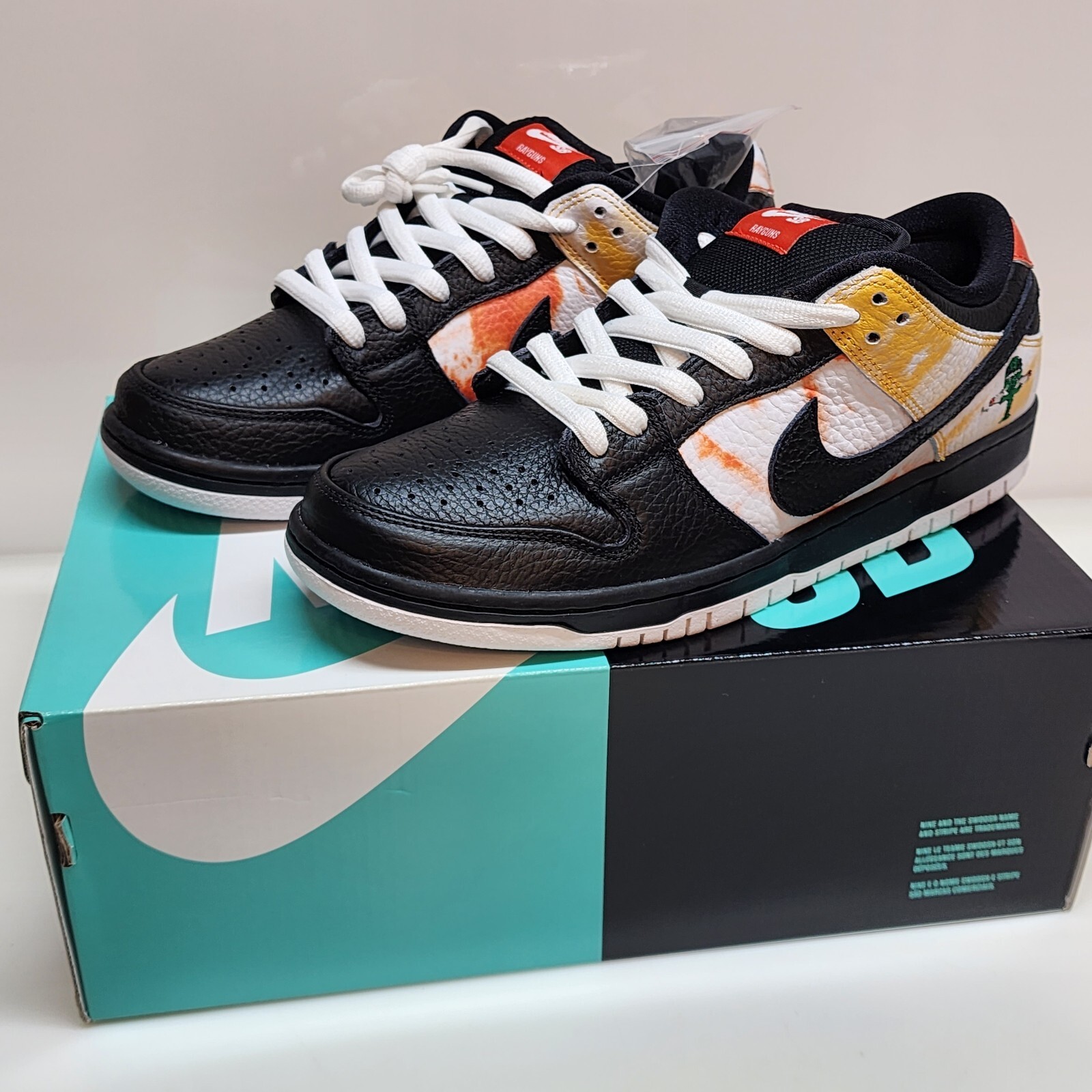 Nike SB Dunk Low Tie-Dye Raygun Black Men's Size 9.5 New! Deadstock ...