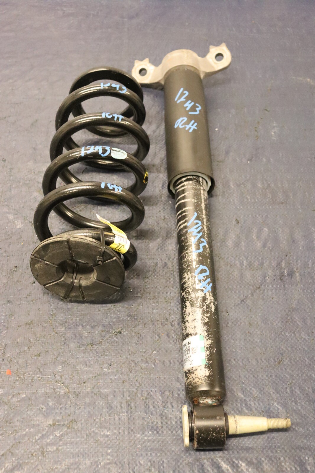 2020 FORD EXPLORER ST 3.0L TWIN TURBO OEM RH PASSENGER REAR SHOCK ...