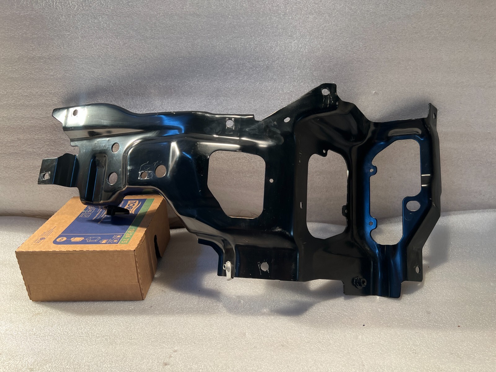 2020-2023 GMC SIERRA 2500HD 3500HD FRONT PRIMED BUMPER & BRACKETS OEM ...