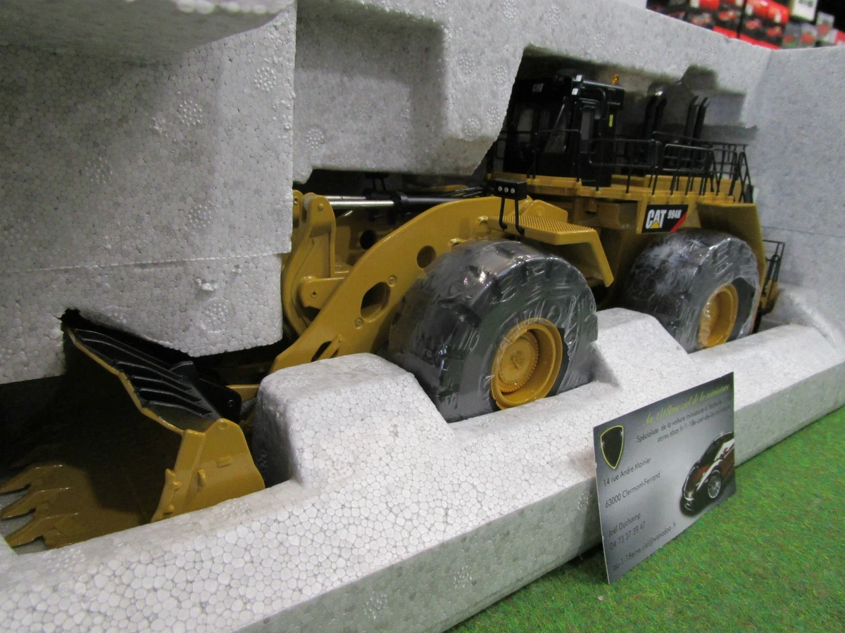 360 View Of Caterpillar 994H Wheel Front Loader 2012 3D, 51% OFF