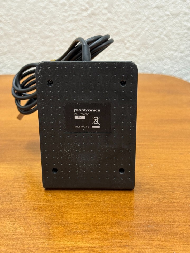 Plantronics Voyager Focus B825 Desk USB Charging Stand Base 203079-101 ...