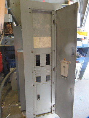 GE AEF Panelboard 225A Main Lug Only 277/480V 3PH 4W (2) 12 Ckt Split ...
