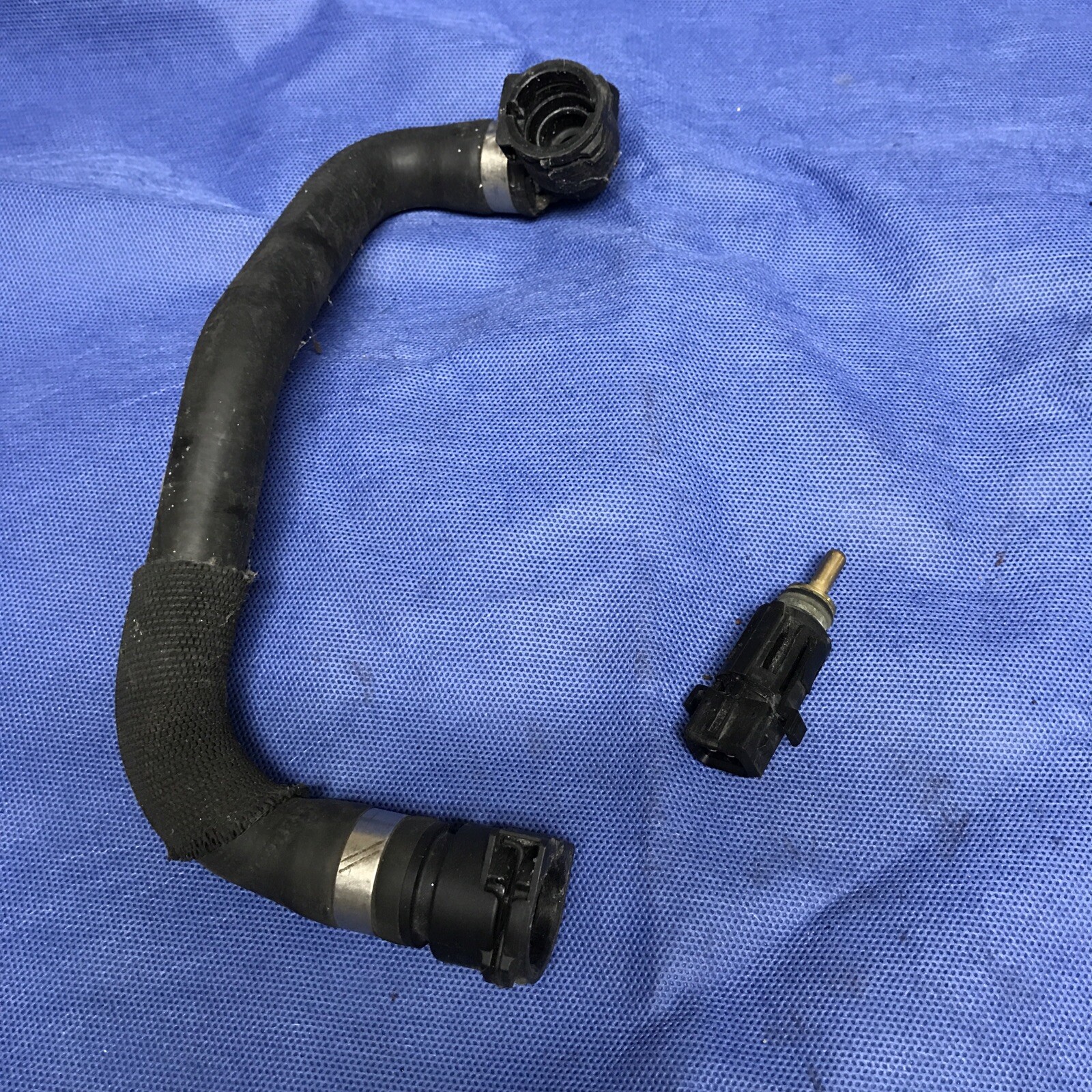Lower Radiator Hose & Sensor Kit 11 53 1 436 408 Fits:BMW 320 323 325 ...