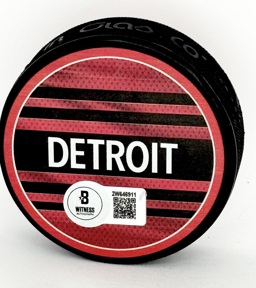 Adam Oates signed Detroit Red Wings Reverse Retro Puck W/ HOF Beckett ...