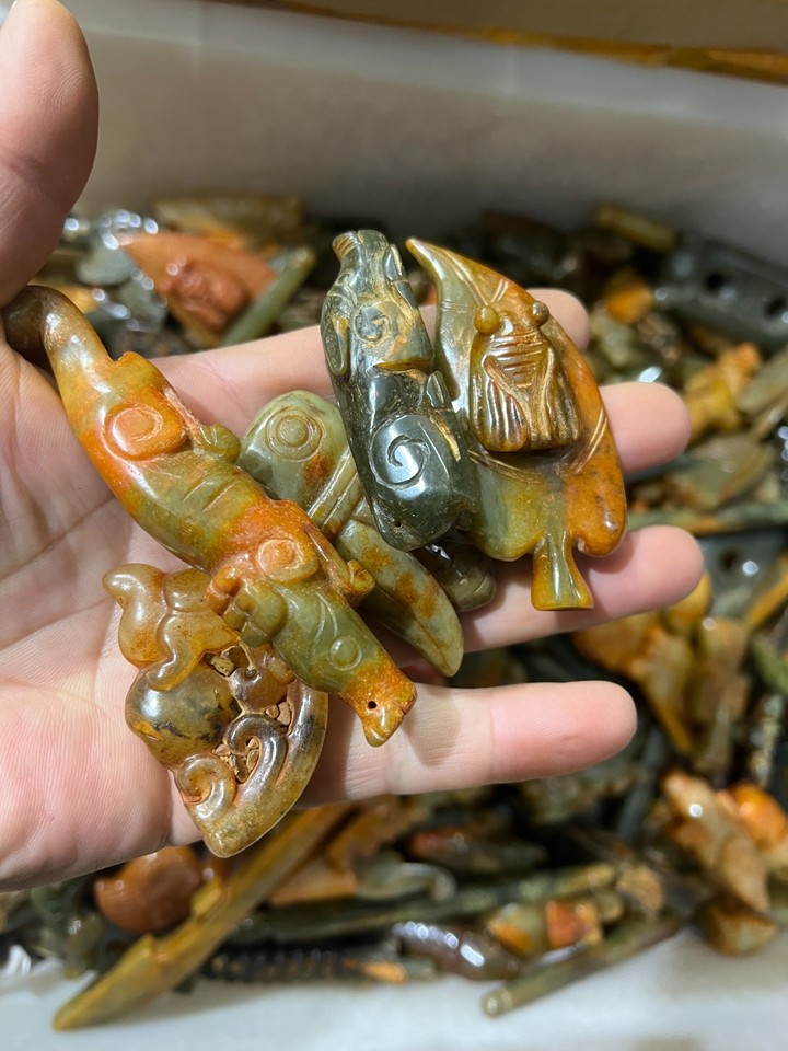 50PCS Mixed Old Hongshan Culture Hetian Jade Hand-Carved Amulet Pendant ...