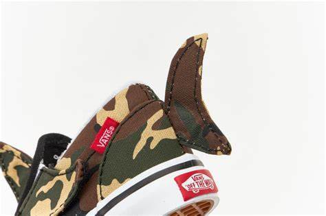 VANS Toddlers Slip On Shark Green Black Brown Sz 4C VN0A7Q4ZASB Fashion ...