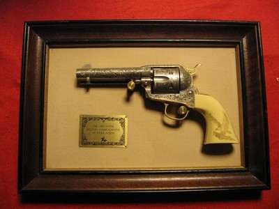 John Wayne Commemorative Pistol .45 Single Action Non-Firing Franklin ...