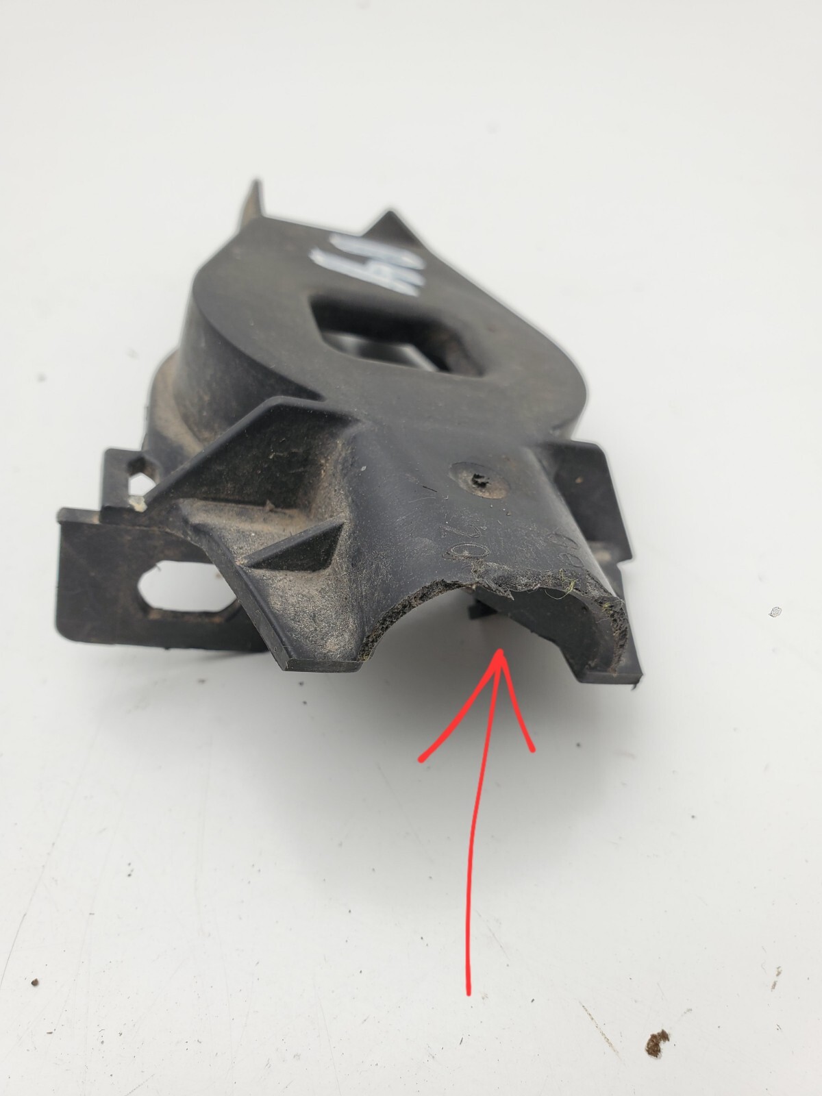 AUDI A4 S4 A5 S5 Q3 Q5 LOWER RADIATOR MOUNTING BRACKET OEM 8K0805201 | eBay